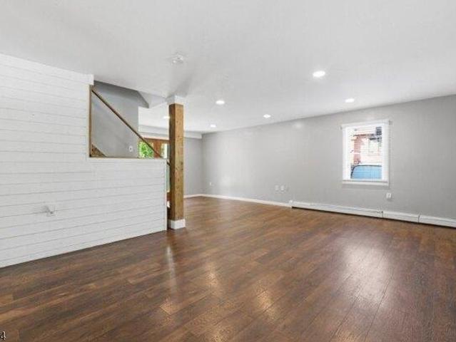house with 2 bedroom, Vernon NJ ES104512447