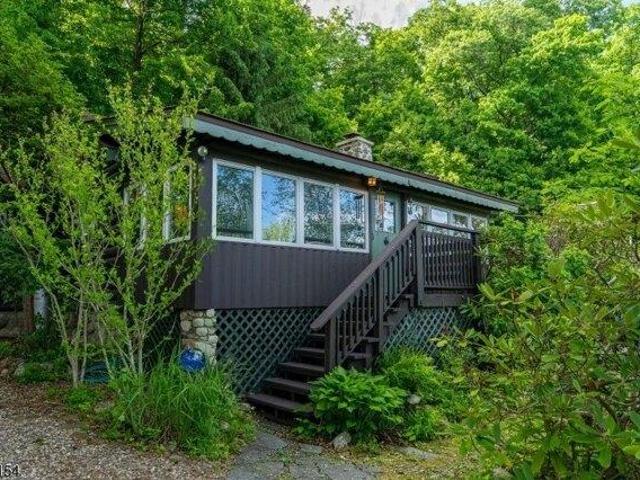house with 2 bedroom, Vernon NJ ES104833129