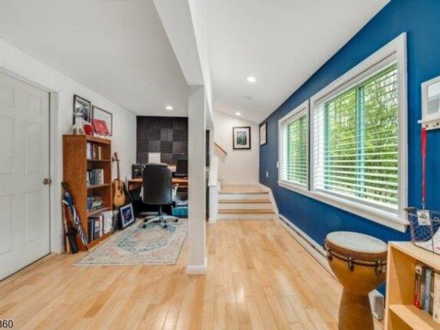 house with 2 bedroom, Vernon NJ ES105192436