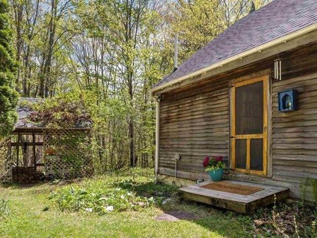 house with 2 bedroom, Vershire VT ES103886134