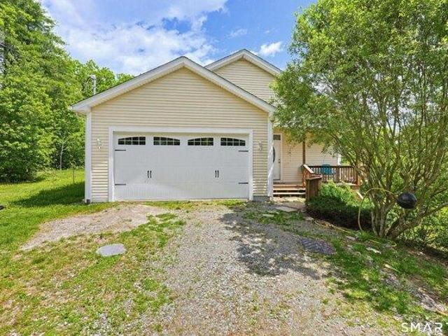 house with 2 bedroom, Voluntown CT DS104151754