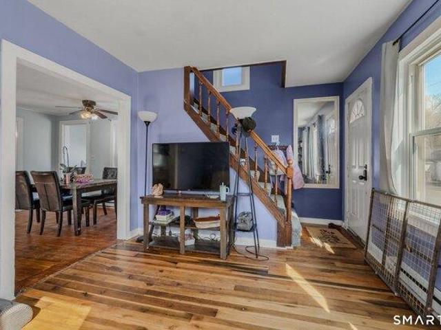 house with 2 bedroom, Voluntown CT ES102825558
