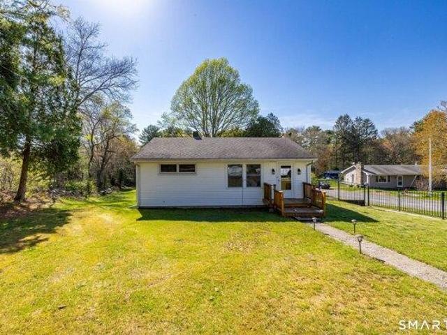 house with 2 bedroom, Voluntown CT ES103159968
