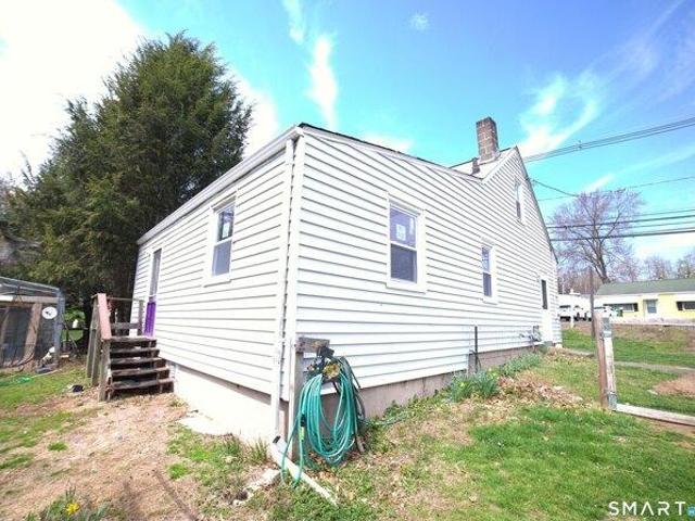 house with 2 bedroom, Wallingford CT DS103072318