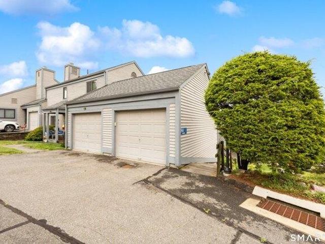 house with 2 bedroom, Wallingford CT ES105112900