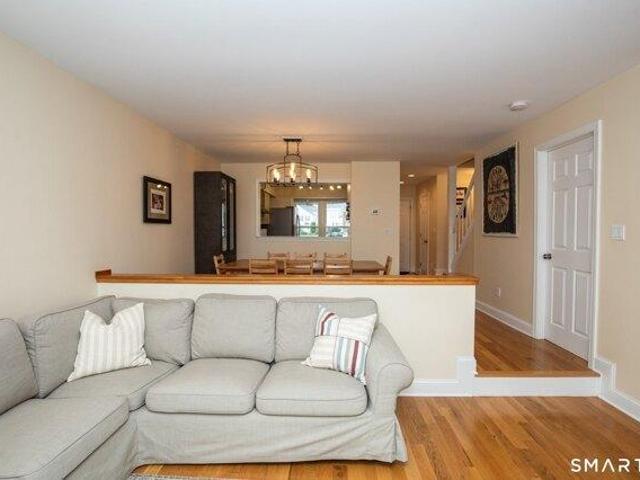 house with 2 bedroom, Wallingford CT ES105233015