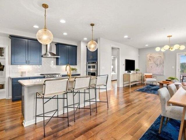 house with 2 bedroom, Walpole MA DLS102583745