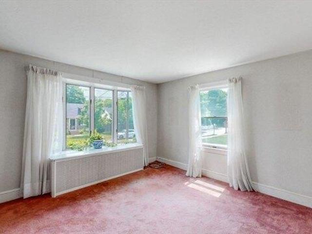 house with 2 bedroom, Walpole MA ES104373692