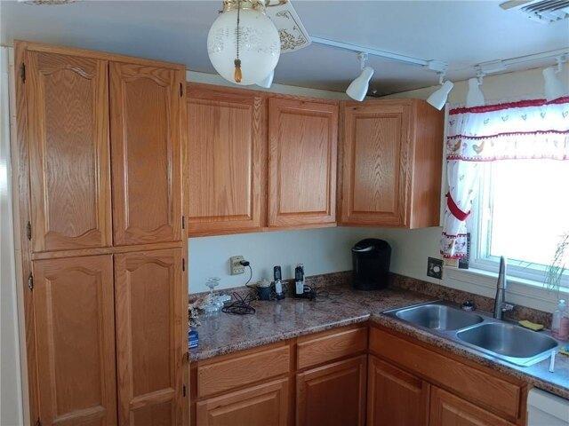house with 2 bedroom, Warwick RI DLS101658158