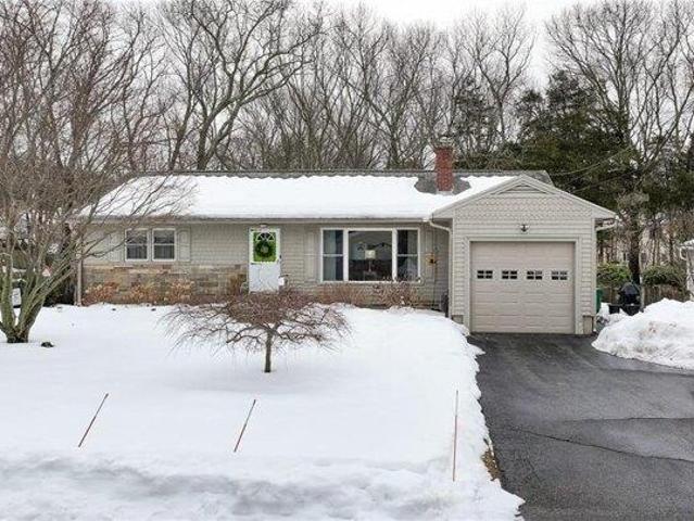 house with 2 bedroom, Warwick RI DLS101706688