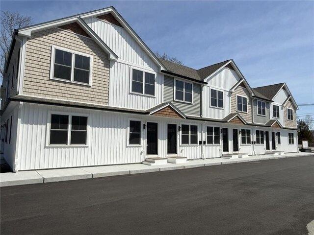 house with 2 bedroom, Warwick RI DLS103124826