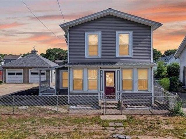 house with 2 bedroom, Warwick RI DS104234374