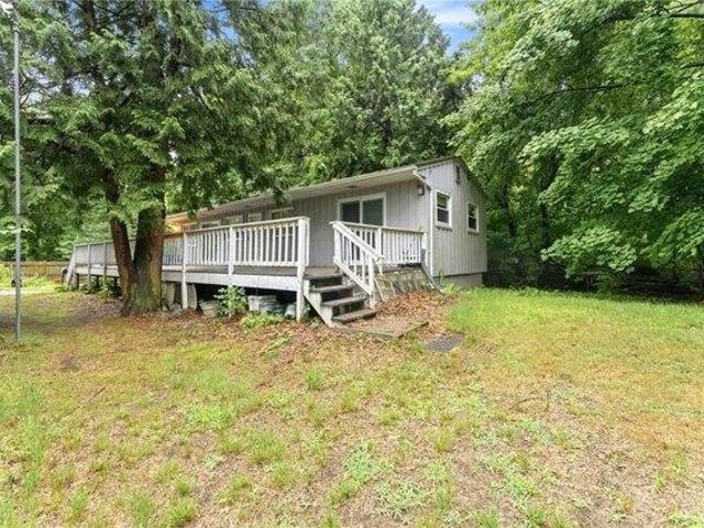 house with 2 bedroom, Warwick RI DS104297104