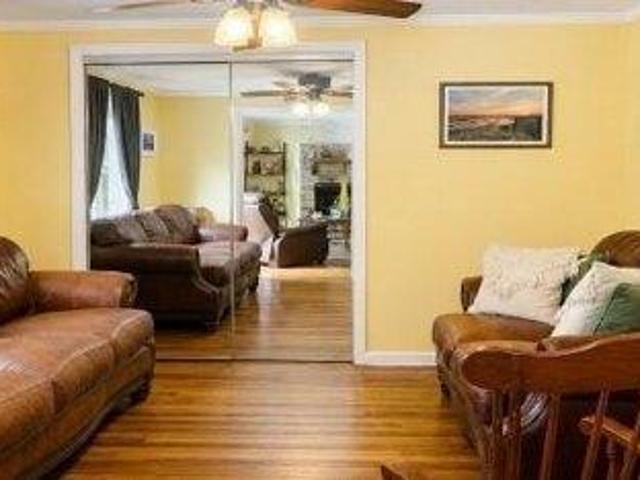 house with 2 bedroom, Warwick RI DS102342517