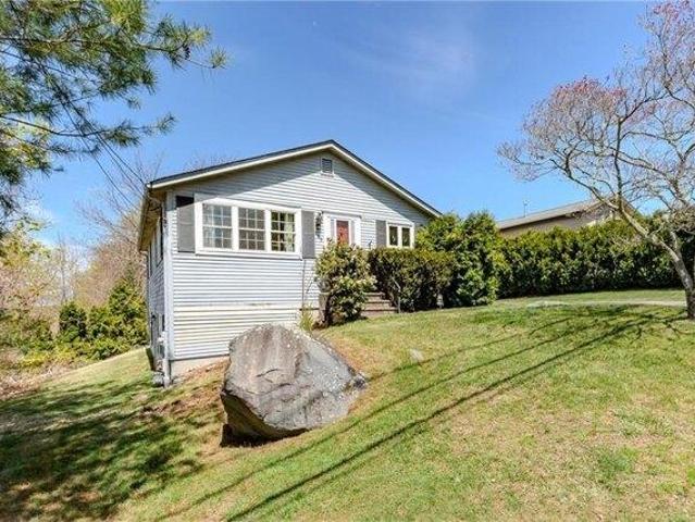 house with 2 bedroom, Warwick RI DS102372817