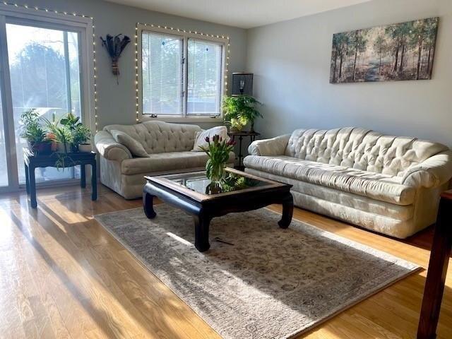 house with 2 bedroom, Warwick RI DS102559219