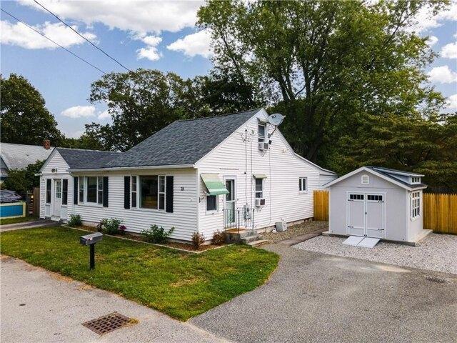 house with 2 bedroom, Warwick RI DS102566247