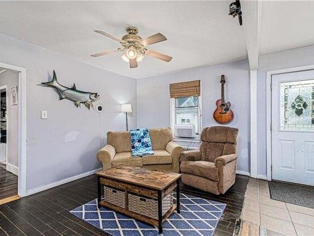 house with 2 bedroom, Warwick RI DS102723769