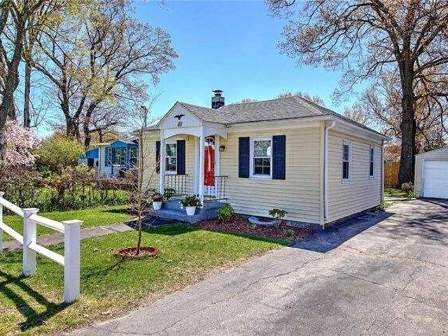 house with 2 bedroom, Warwick RI DS102777320