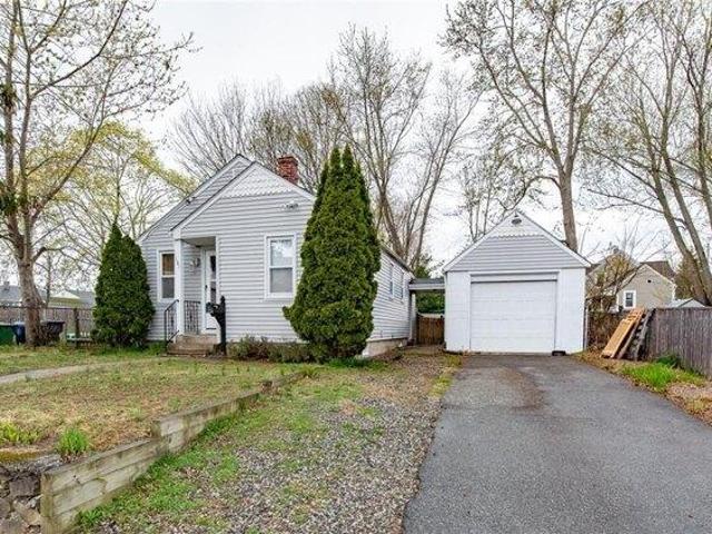 house with 2 bedroom, Warwick RI DS102780007