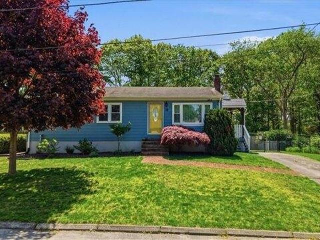 house with 2 bedroom, Warwick RI DS102780214