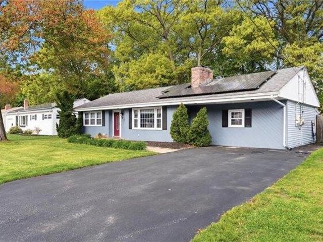 house with 2 bedroom, Warwick RI DS103437508