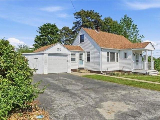 house with 2 bedroom, Warwick RI DS103496169