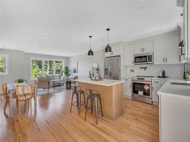 house with 2 bedroom, Warwick RI DS103497808