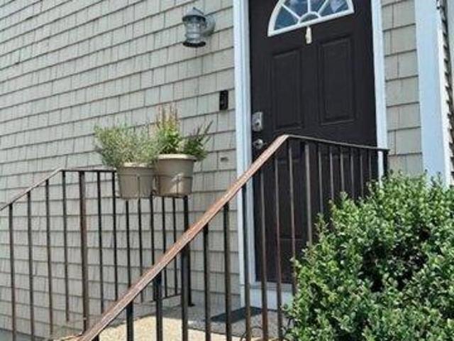 house with 2 bedroom, Warwick RI DS103852710
