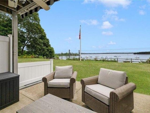 house with 2 bedroom, Warwick RI ES104043164