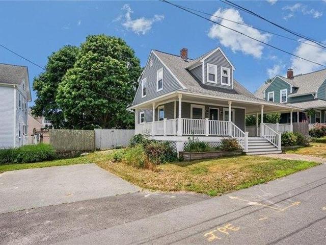 house with 2 bedroom, Warwick RI ES104235775