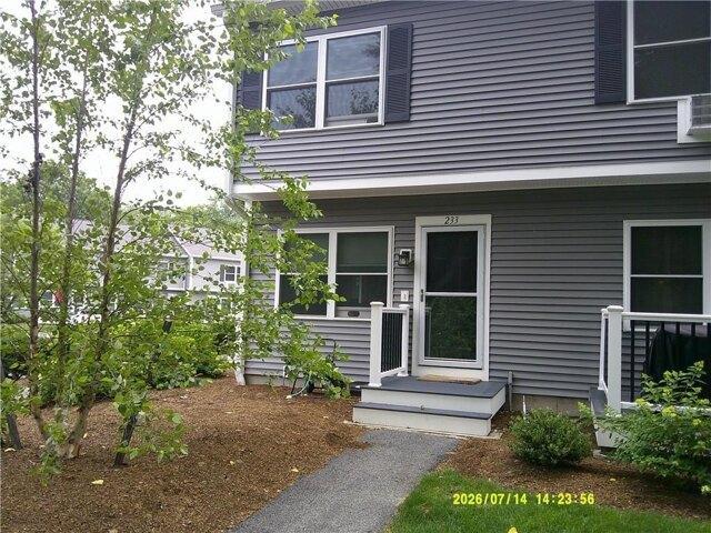 house with 2 bedroom, Warwick RI ES104331231