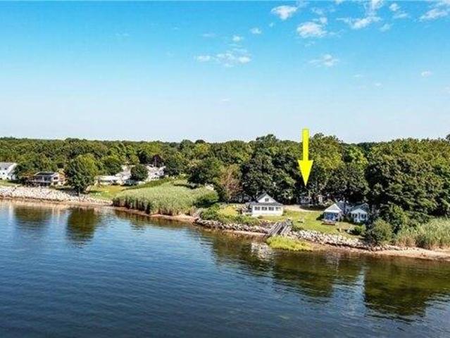 house with 2 bedroom, Warwick RI ES104831219