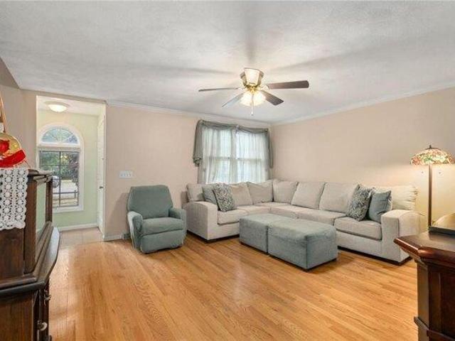house with 2 bedroom, Warwick RI ES104869858