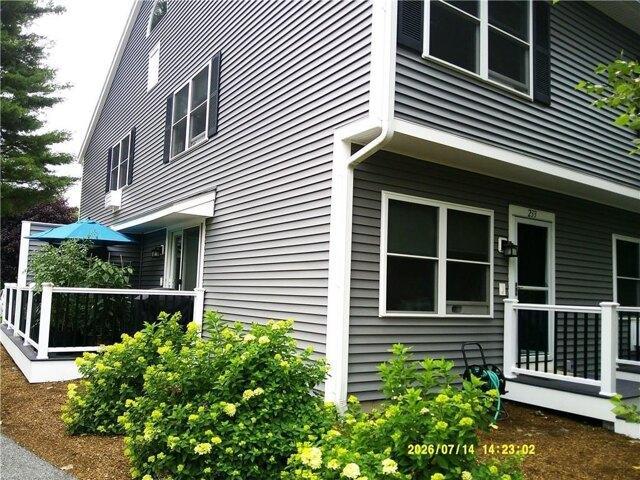house with 2 bedroom, Warwick RI ES105093123