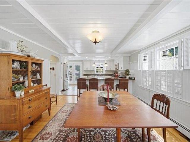 house with 2 bedroom, Warwick RI ES105105964