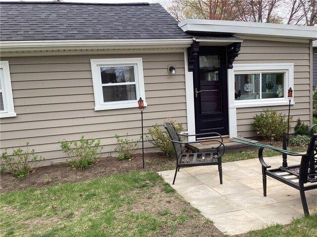 house with 2 bedroom, Warwick RI ES105107837