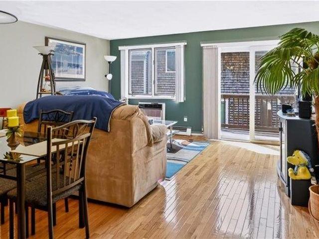 house with 2 bedroom, Warwick RI ES105124766