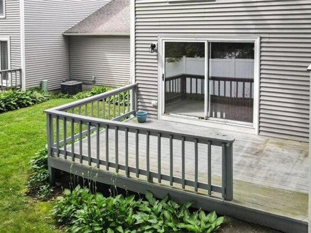 house with 2 bedroom, Warwick RI ES105123752