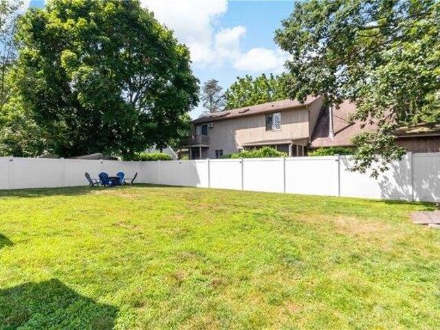 house with 2 bedroom, Warwick RI ES105140811