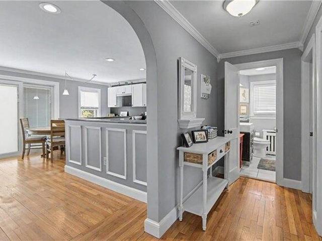house with 2 bedroom, Warwick RI ES105156616
