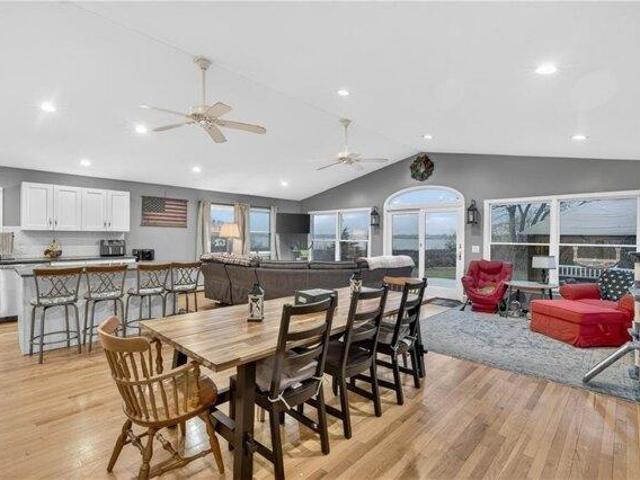 house with 2 bedroom, Warwick RI ES102823947