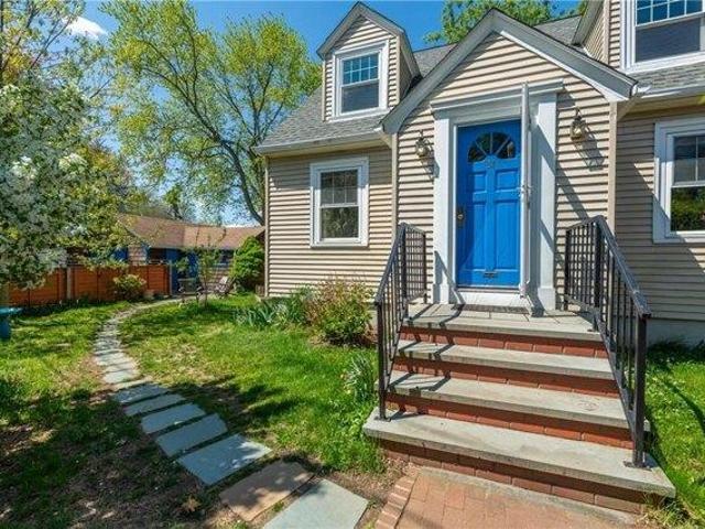 house with 2 bedroom, Warwick RI ES103019740