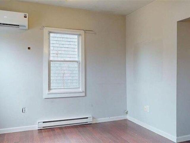 house with 2 bedroom, Warwick RI ES103034460
