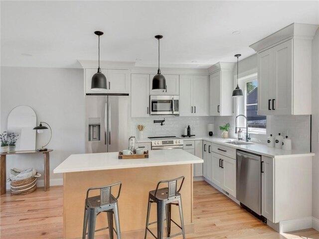 house with 2 bedroom, Warwick RI ES103074361