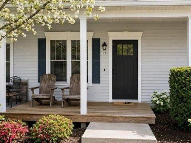 house with 2 bedroom, Warwick RI ES103432100