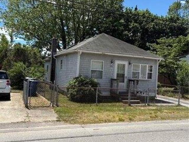 house with 2 bedroom, Warwick RI ES103497819