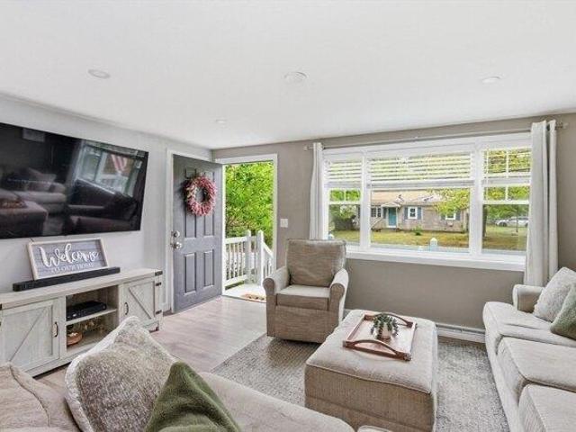 house with 2 bedroom, Wareham MA ES103848915