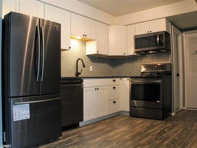 house with 2 bedroom, Warren MI DLS89559720