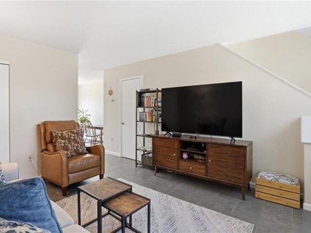 house with 2 bedroom, Warren RI ES103440223